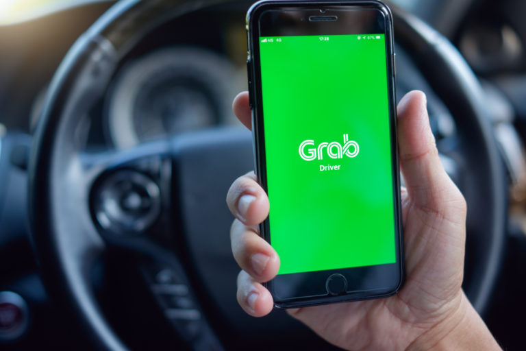 How to become a Grab Car Driver in Singapore?